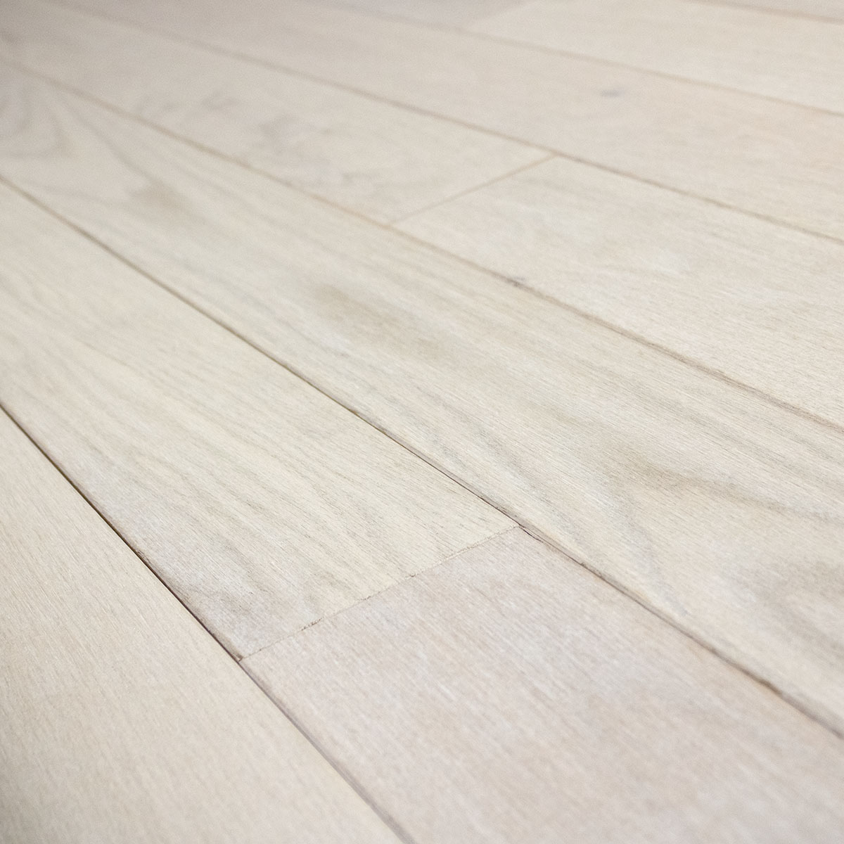 Wood Floors Plus > Solid Hardwood > Clearance Solid Hardwood Red Oak ...